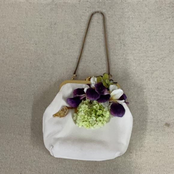 Moo Roo | Bags | Euc Womans Vintage Moo Roo Small Purse | Poshmark